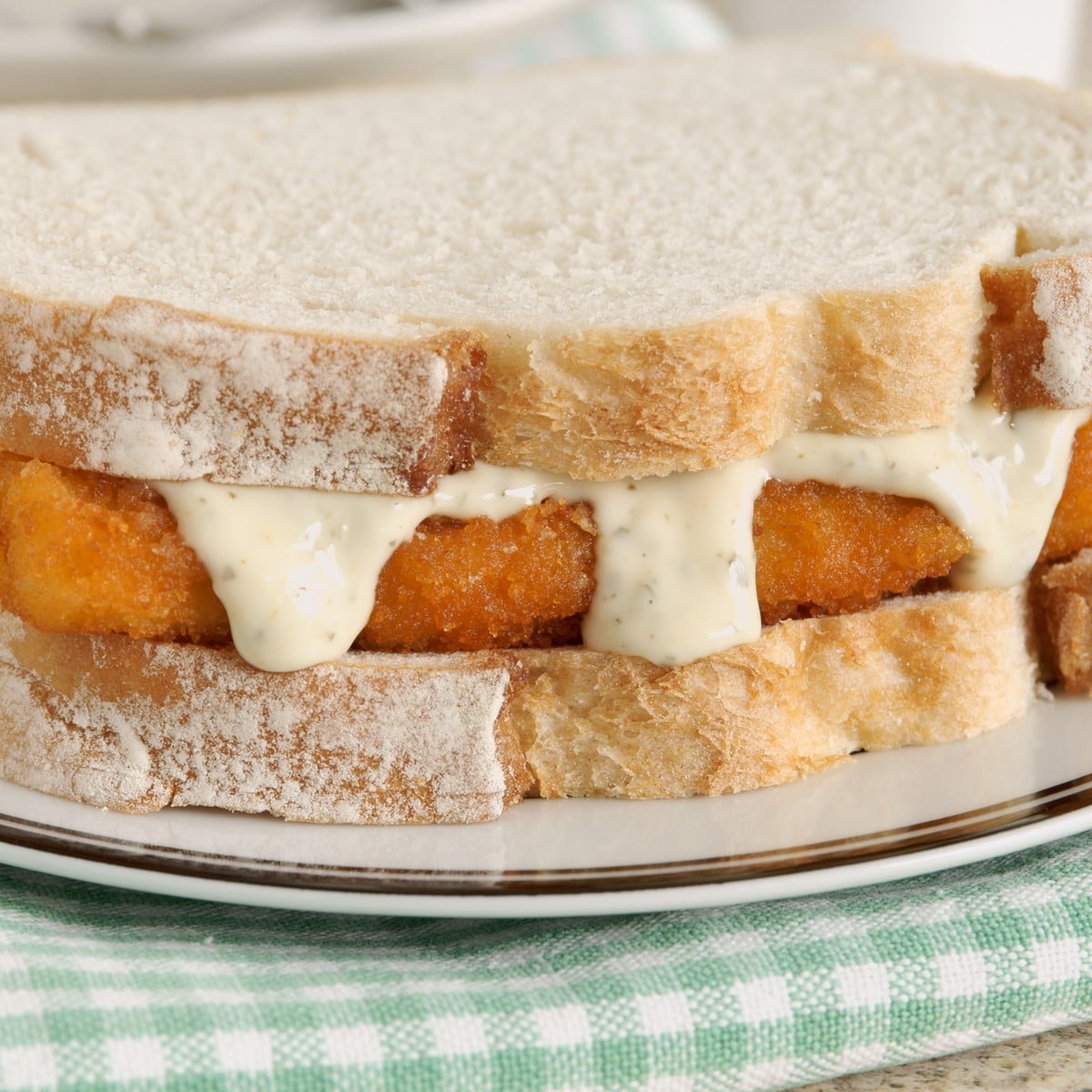 Crispy Fish Sandwiches with Spicy Tartare - Frozen Fish Direct Crispy Fish Sandwiches with Spicy Tartare - Frozen Fish Direct